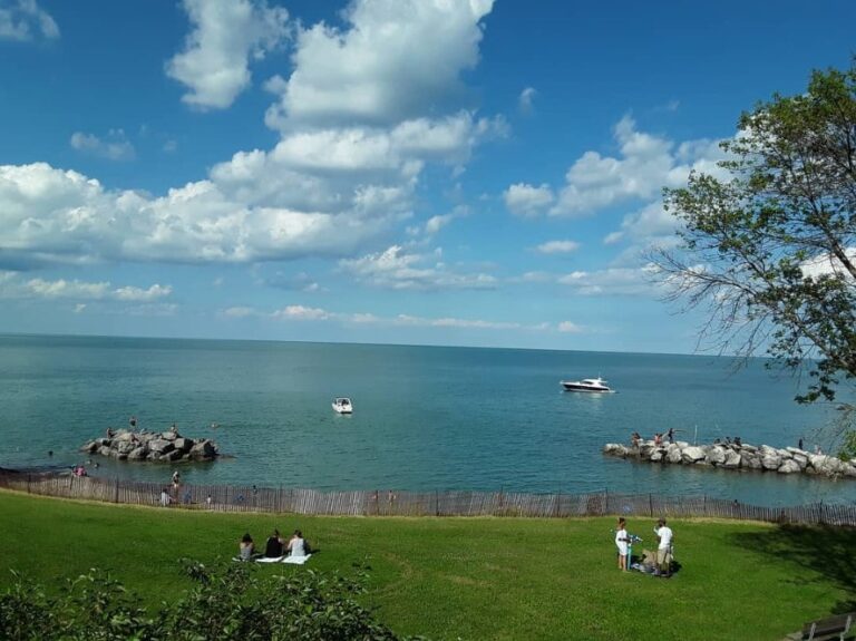10 Best Lake Michigan Beaches in the Milwaukee Area (2025) - Milwaukee ...