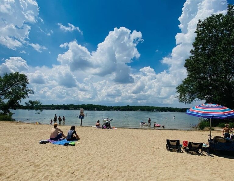 9 Swimming Ponds & Lakes in Southeastern Wisconsin (2025) - Milwaukee ...