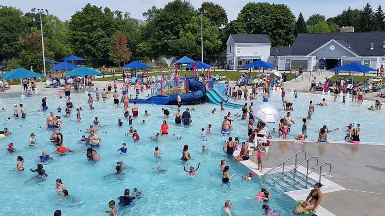 The Ultimate Guide To Water Parks & Pools Around Milwaukee