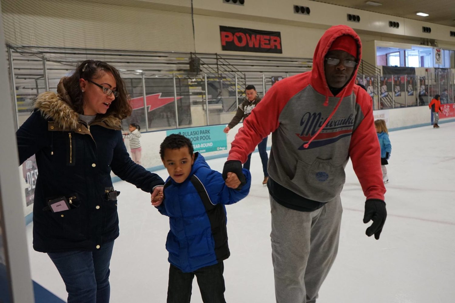 35 Places To Ice Skate Around Milwaukee (2022) - Milwaukee with Kids