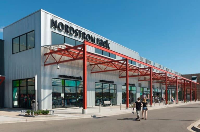 11 Best Shopping Malls Around Milwaukee (2025) - Milwaukee With Kids