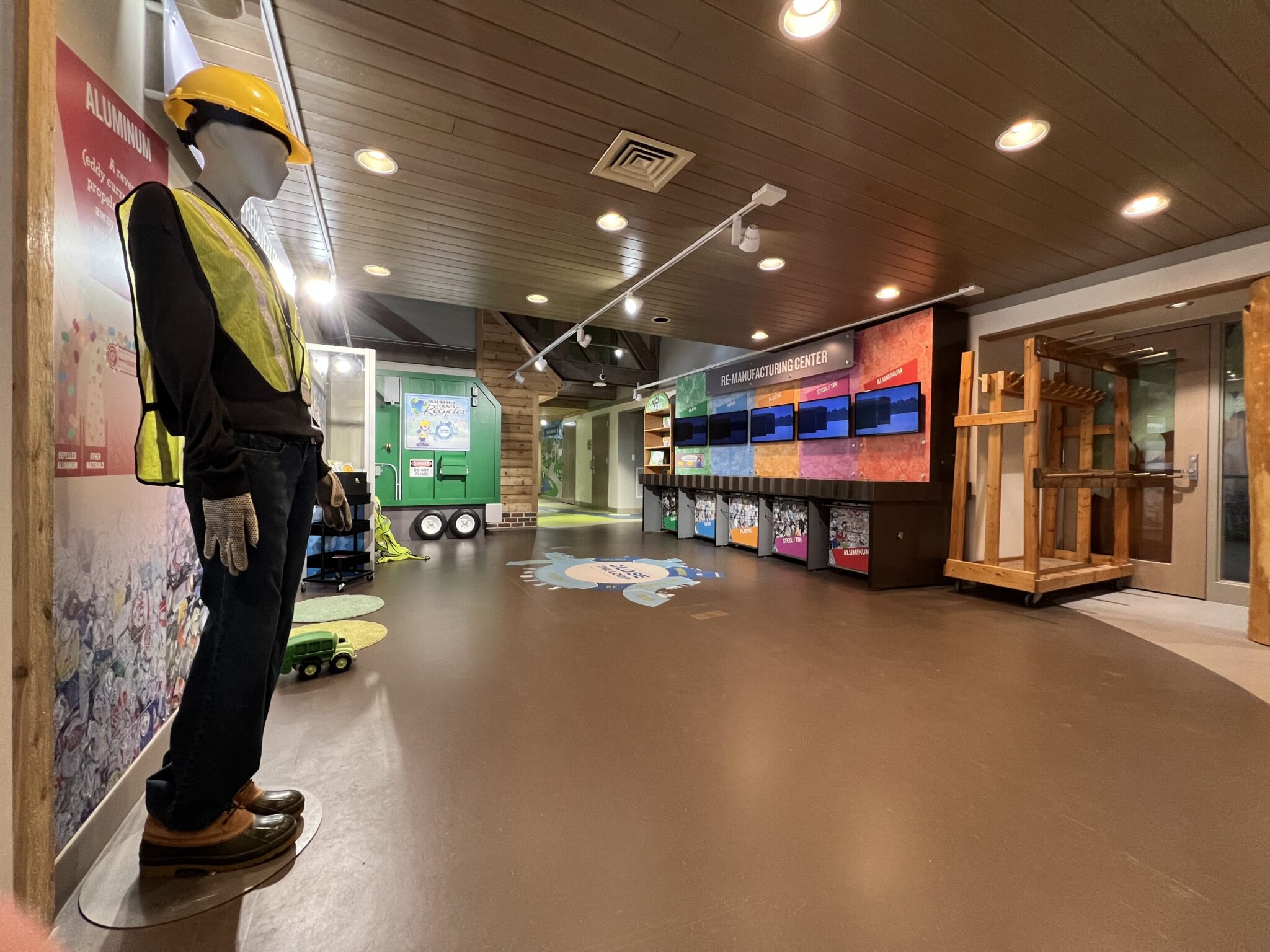 Discovery Trail at Retzer Nature Center: Family Fun for the Whole Day ...