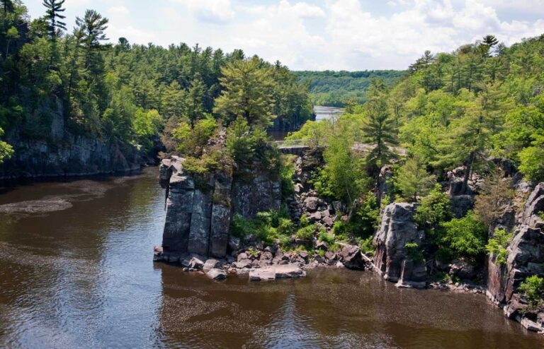 4 Stunning National Parks in Wisconsin (2025) - Milwaukee With Kids