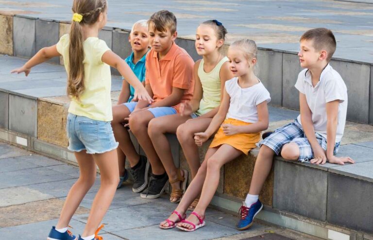 25 Fun Zoom Games and Activities for Kids (2025)