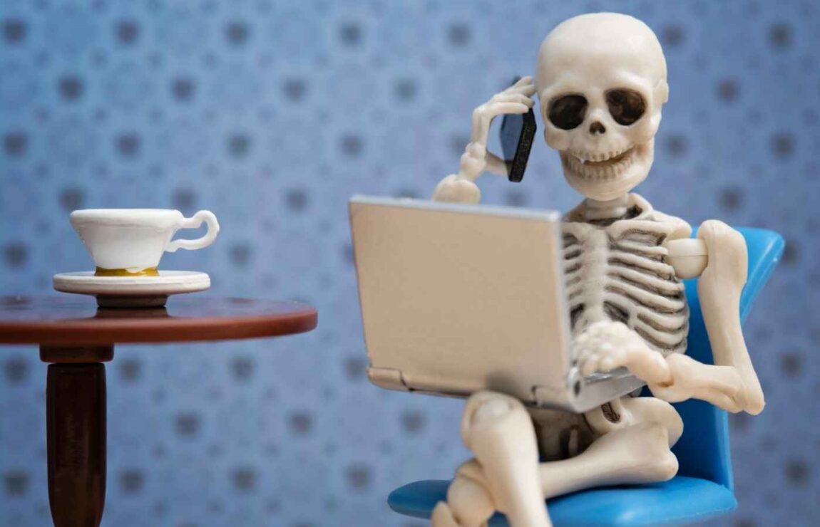 100 'Humerus' Skull Puns and Jokes (2025) - Milwaukee With Kids