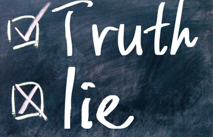 25 Best Games To Play On FaceTime With Friends (2024)