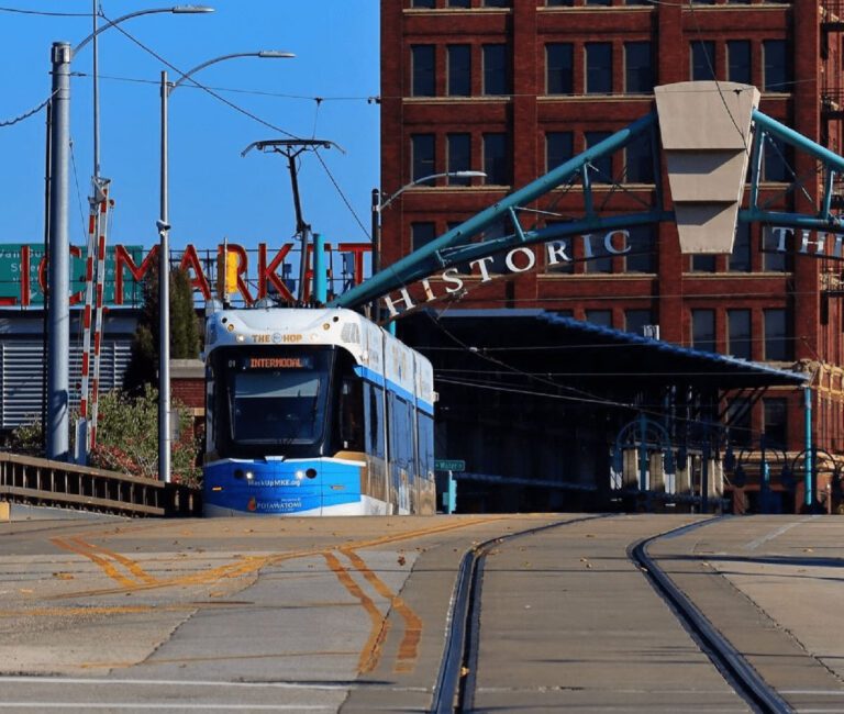 10 Free Things To Do in Milwaukee With Kids (2025) - Milwaukee With Kids