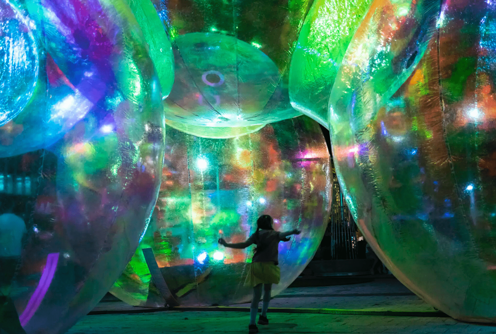 Bubble Installation 'Evanescent' Popping Into Marcus Center This July ...