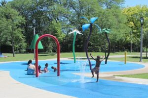 25 Best Splash Pads & Wading Pools Around Milwaukee (2025) - Milwaukee ...