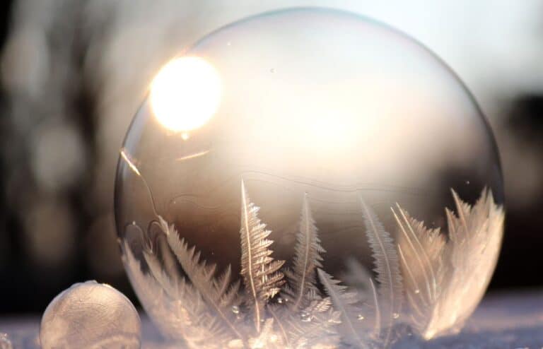 10 Best Cold Weather Science Experiments For Kids (2025) - Milwaukee ...