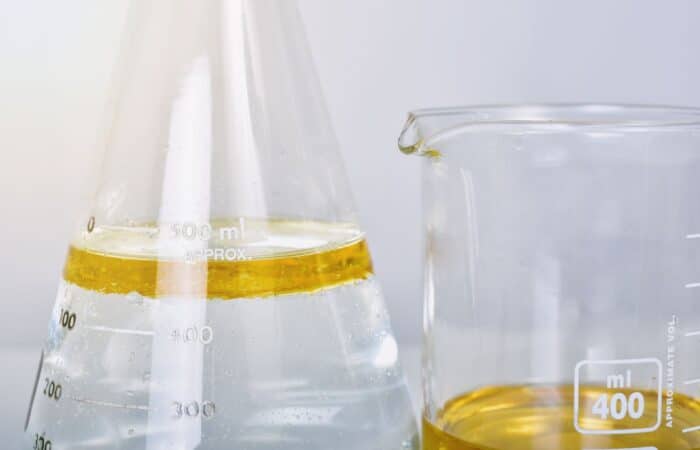 Oil & Water: A Magic Mixing Experiment For Kids - Milwaukee With Kids