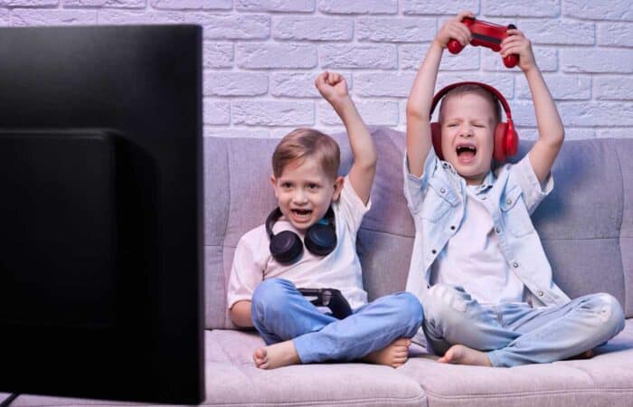Fortnite Birthday Bash: How To Plan The Ultimate Fort Party - Milwaukee ...