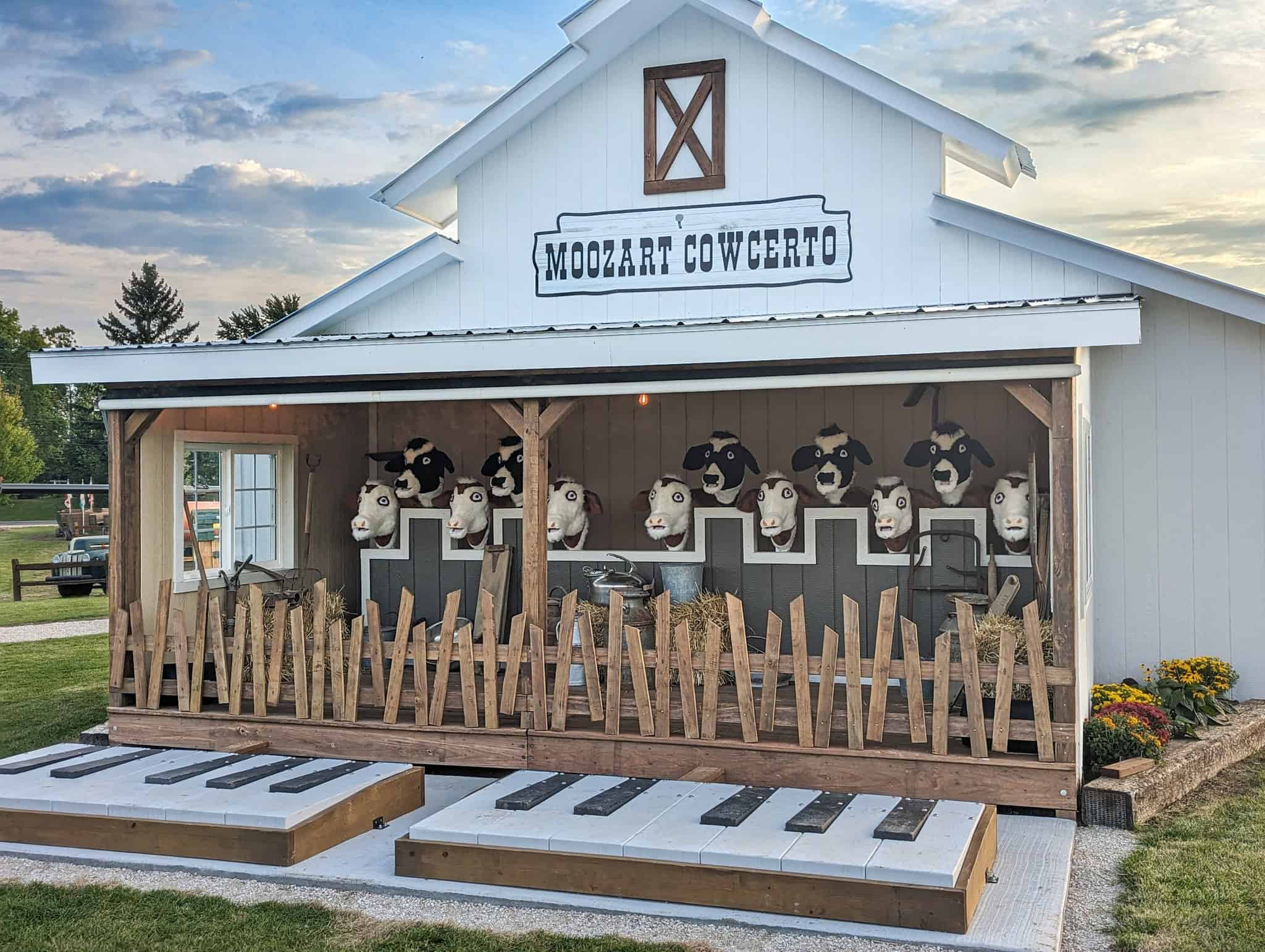 Basse's Taste of Country: Fall Fun With All The Bells & Whistles ...