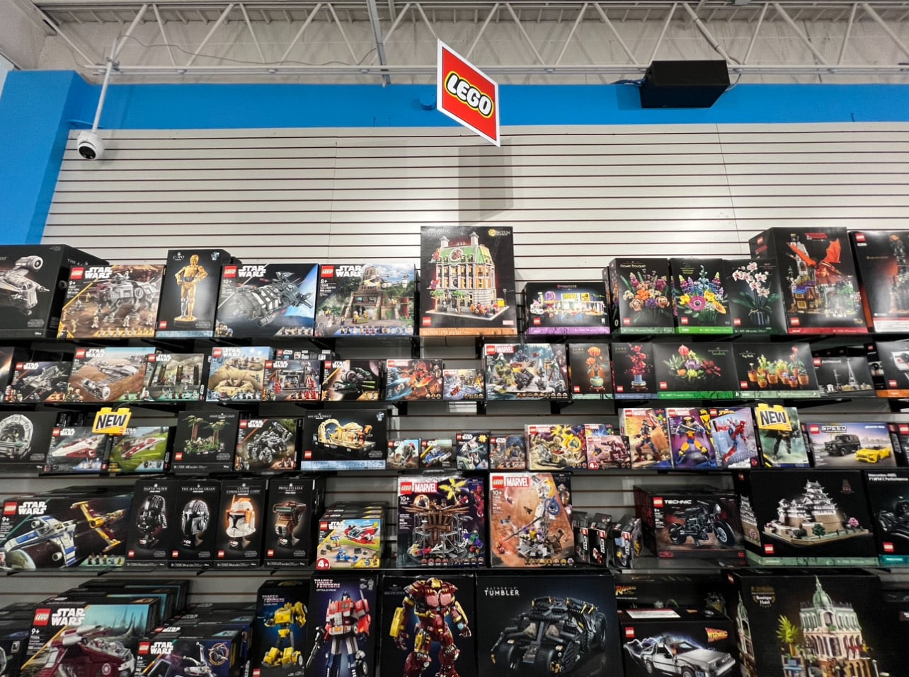 Bricks & Minifigs: A LEGO® Lover’s Paradise in Fox Point - Milwaukee ...