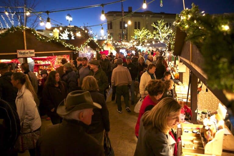 Best Milwaukee Christmas Markets for Families: 2025 Guide - Milwaukee ...