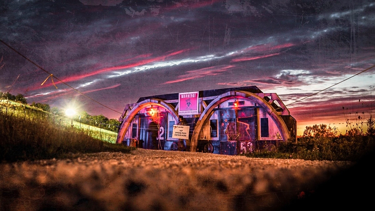 10 Scariest Haunted Houses in Milwaukee (2025 Update) - Milwaukee With Kids