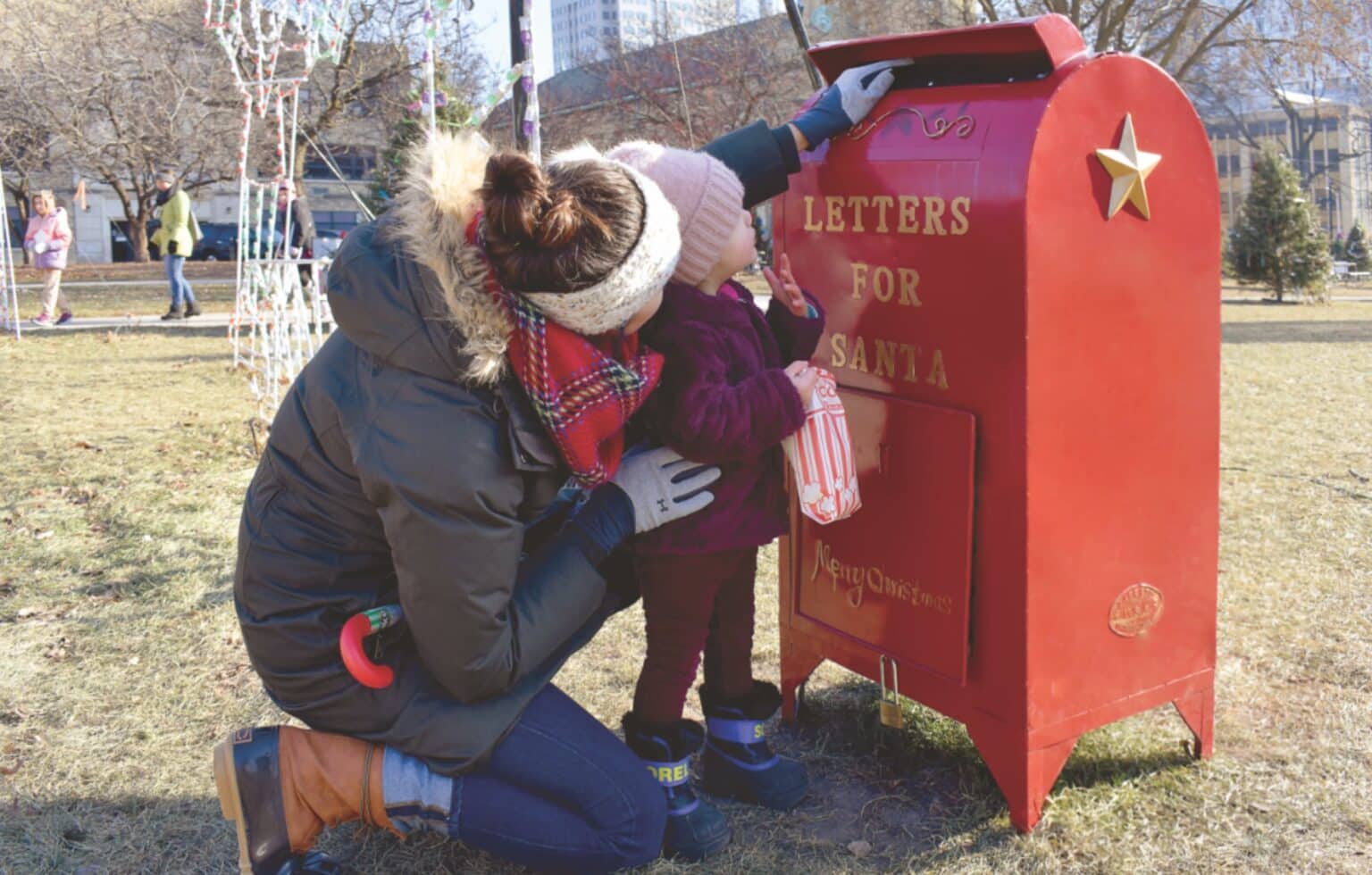 10 Magical Santa's Mailboxes Around Milwaukee (2025) - Milwaukee With Kids